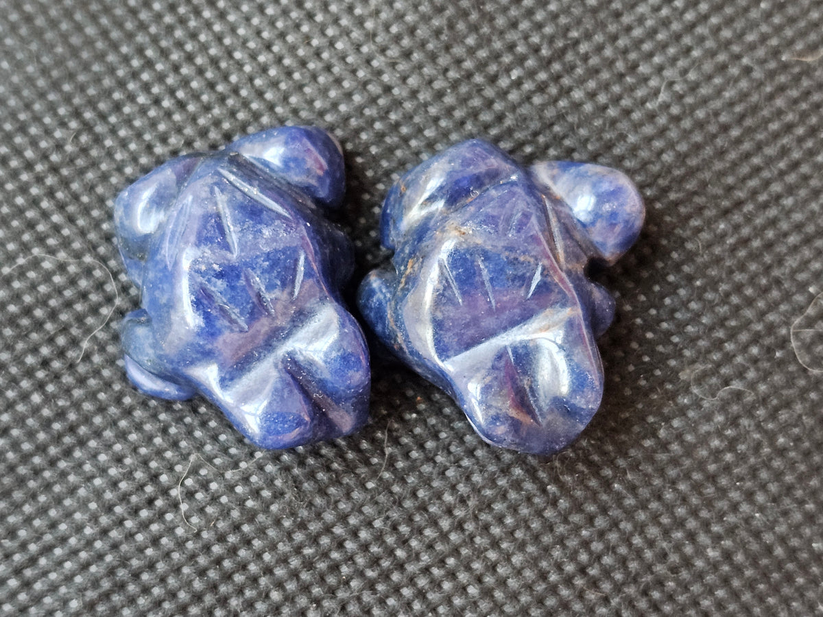 Mini Crystal Frog Carving 🐸 – Erika's Classy Crystals