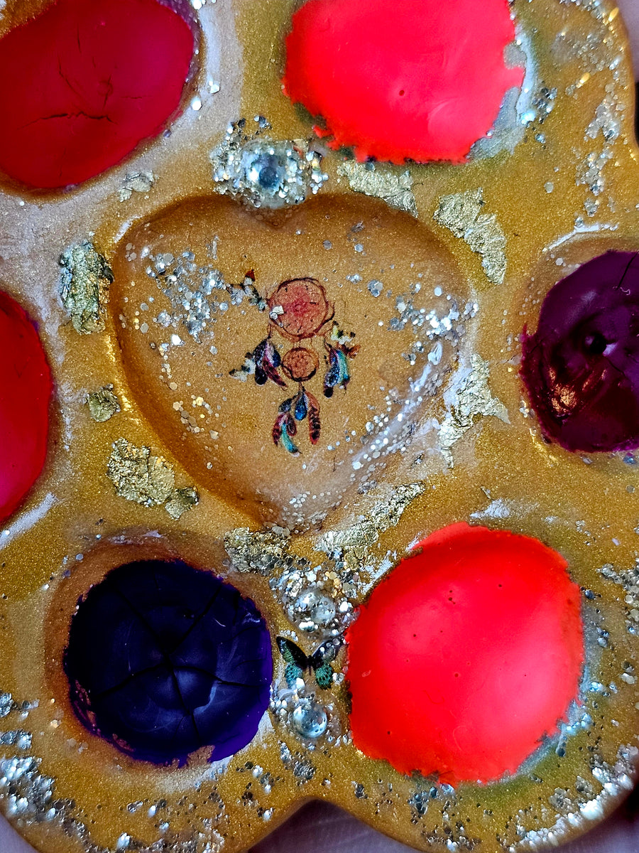 Hand crafted 'Gold' Dream Catcher Palette 🩷🌸💘🥰🎨👩‍🎨🖌️🖼️ – Erika's Classy ...